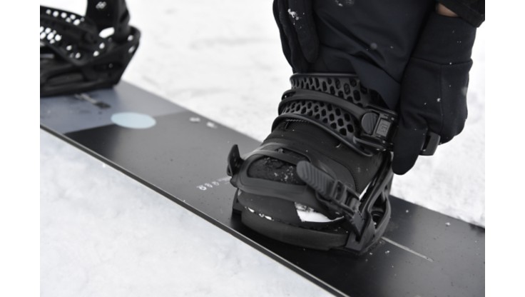 Come scegliere gli attacchi da snowboard | Blue Tomato