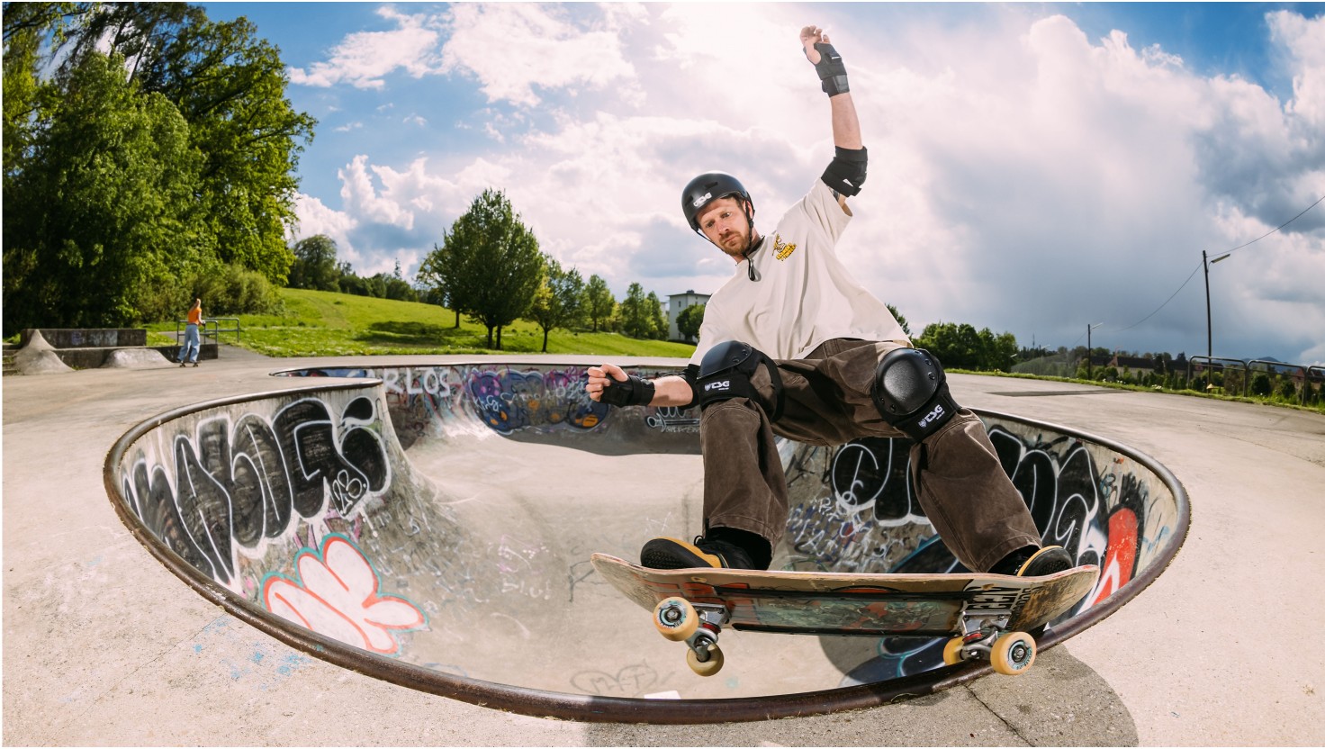 Which helmet do I need? | Buyer's Guide | Blue Tomato