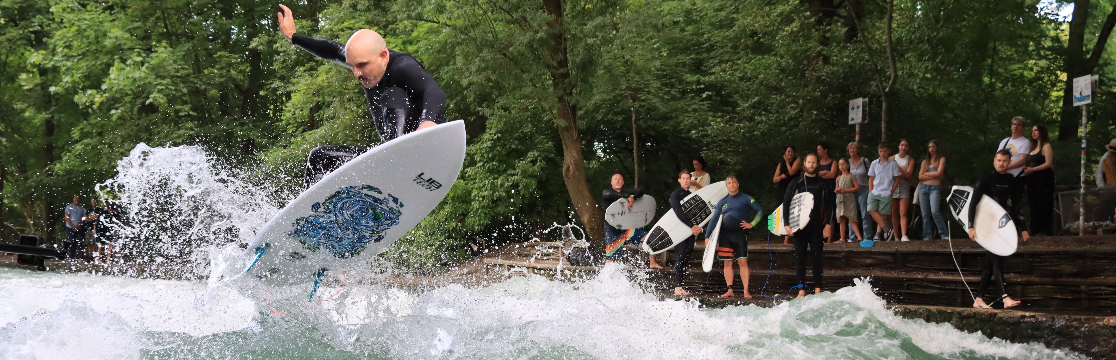 How to surf river waves | Blue Tomato